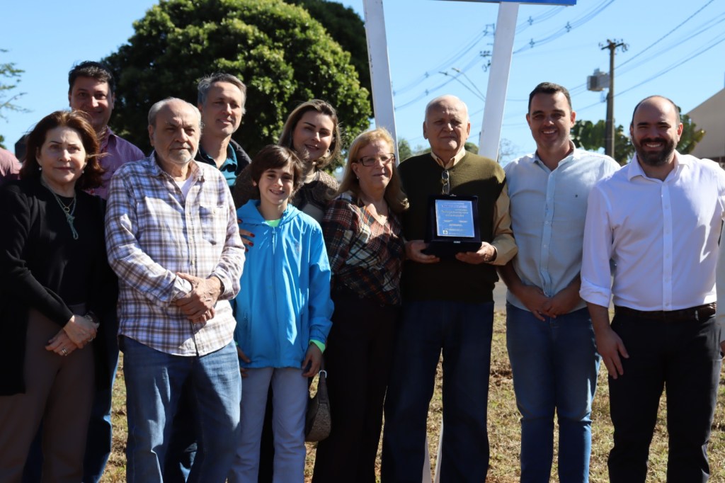 Prefeitura inaugura rotatória na Bruno Ruggiero - São Carlos em Rede