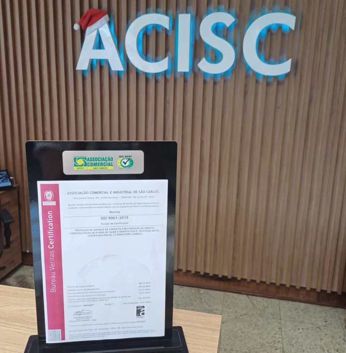 ACISC recebe recertificação ISO 9001-2015 e continua com o selo desde ...