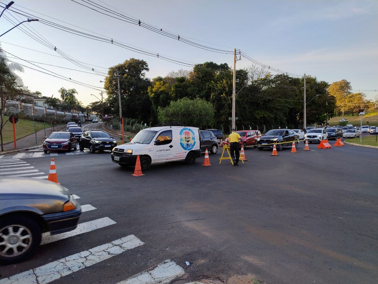 ATENÇÃO: Departamento de Trânsito alerta motoristas para tráfego na ...